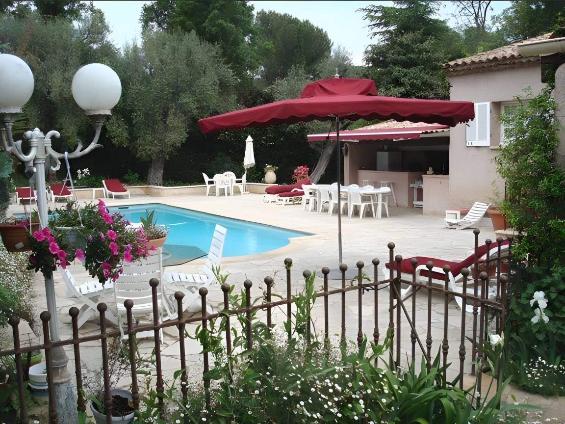 14 M² Chambre D'hôtes ∙ 1 Chambre ∙ 2 Personnes - Antibes