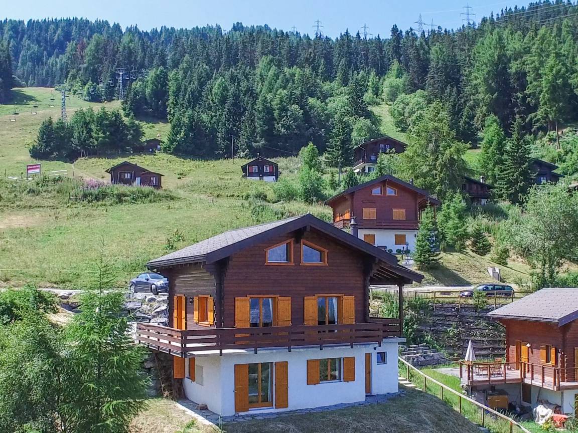 125 M² House ∙ 3 Bedrooms ∙ 8 Guests - Martigny