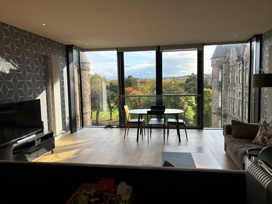 110 M² Apartment ∙ 2 Bedrooms ∙ 5 Guests - Edinburgh