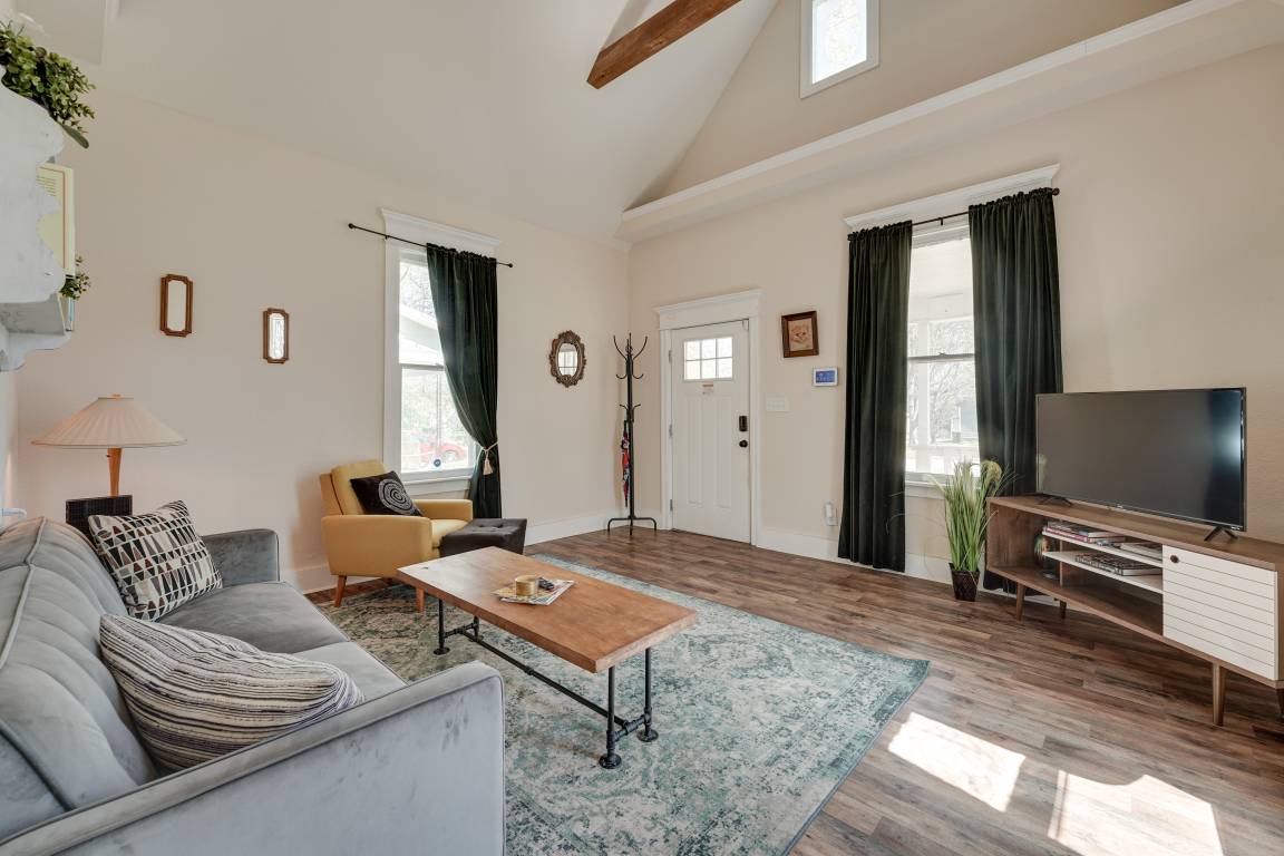 83 M² House ∙ 1 Bedroom ∙ 3 Guests - Springfield, MO