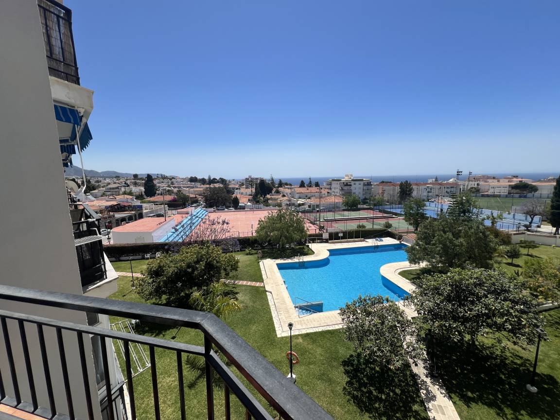 70 M² Apartamento ∙ 2 Habitaciones ∙ 4 Huéspedes - Nerja