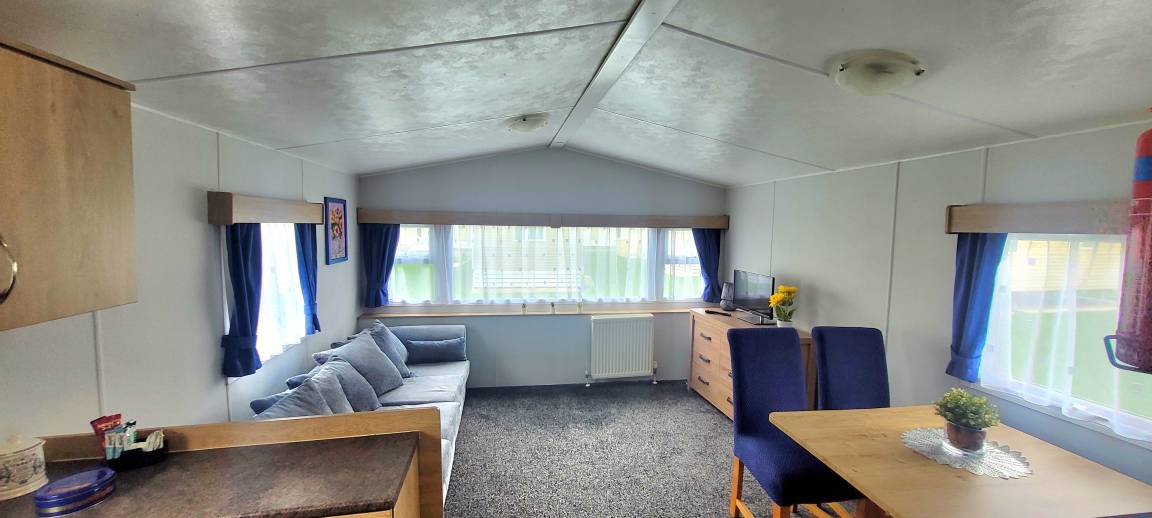 39 M² Talo ∙ 3 Makuuhuonetta ∙ 6 Vierasta - Chichester