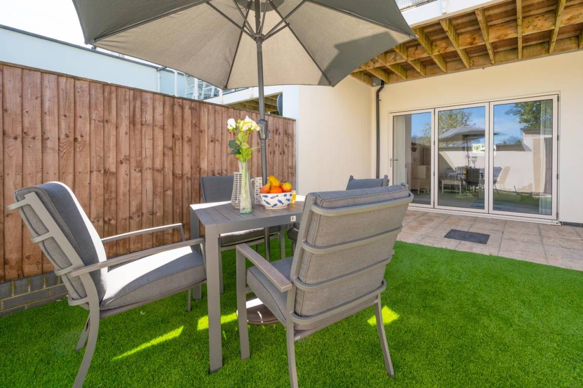 Cottage ∙ 5 Bedrooms ∙ 9 Guests - Saundersfoot