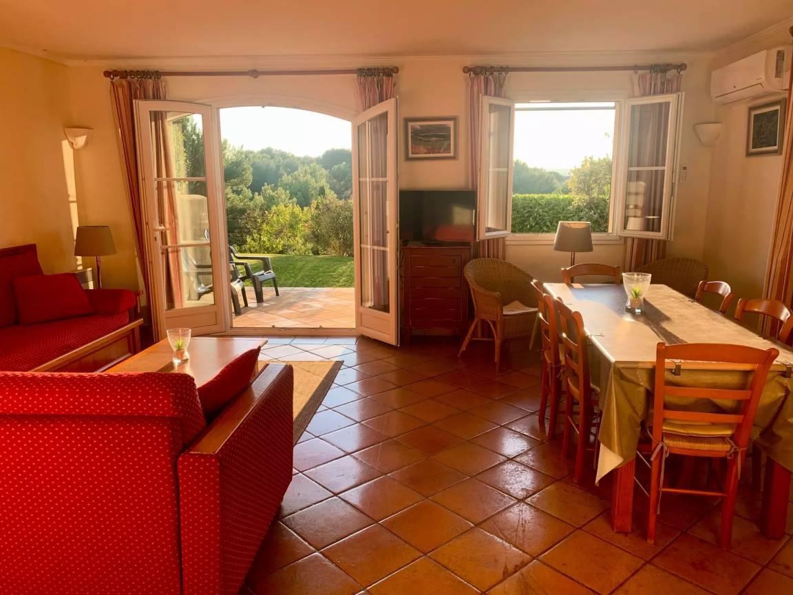 96 M² Maison De Vacances ∙ 3 Chambres ∙ 8 Personnes - Bouches-du-Rhône