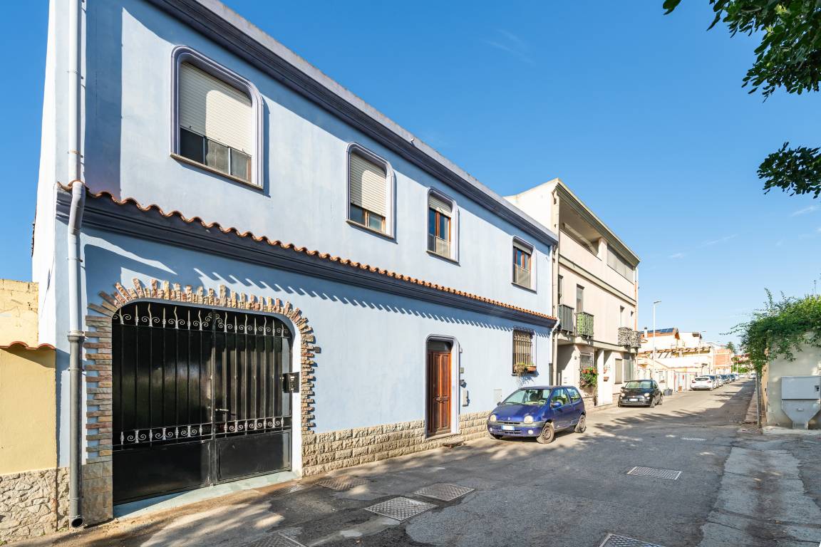 90 M² Apartment ∙ 3 Bedrooms ∙ 6 Guests - Cagliari