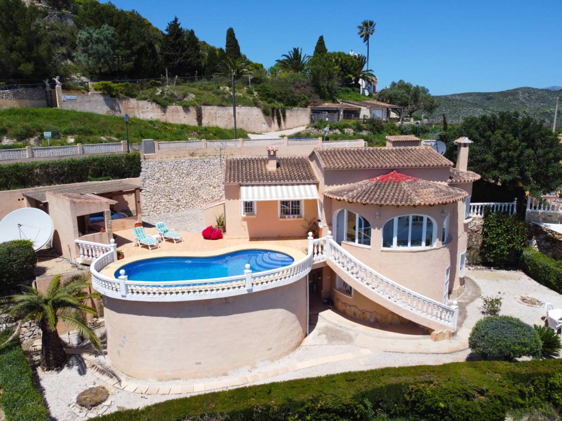 116 M² House ∙ 2 Bedrooms ∙ 4 Guests - Moraira