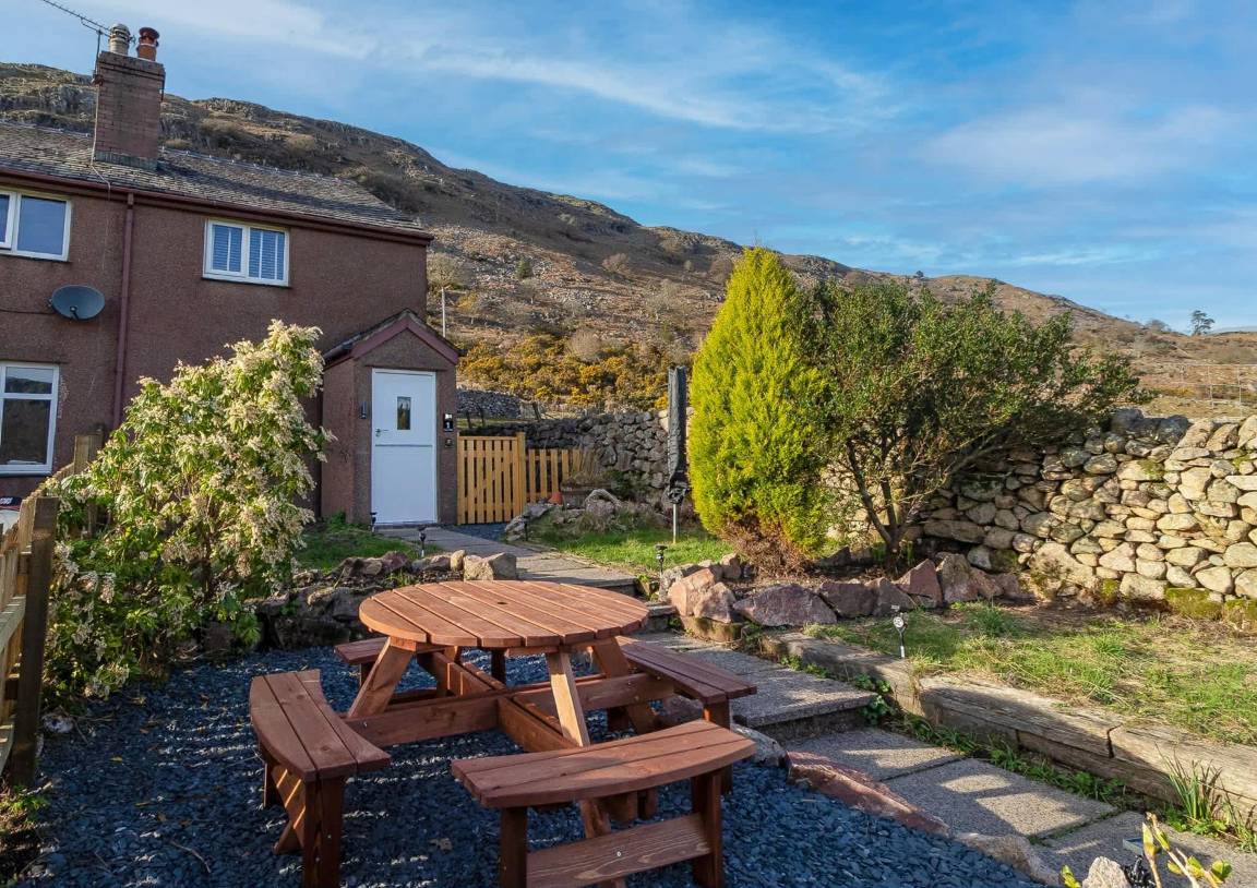 Apartment ∙ 2 Bedrooms ∙ 4 Guests - Eskdale