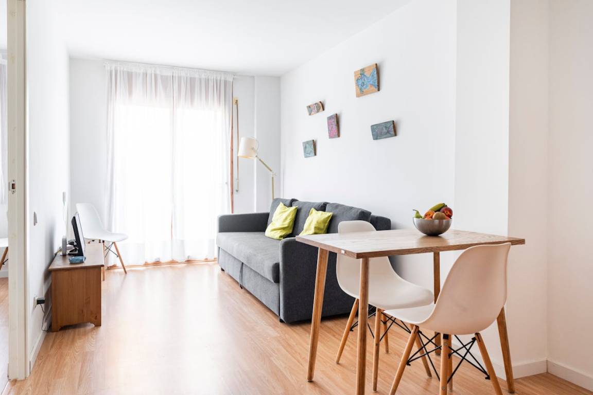 50 M² Apartamento ∙ 1 Habitación ∙ 2 Huéspedes - Tarragona