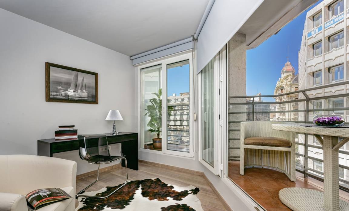 100 M² Apartment ∙ 2 Bedrooms ∙ 4 Guests - Granada