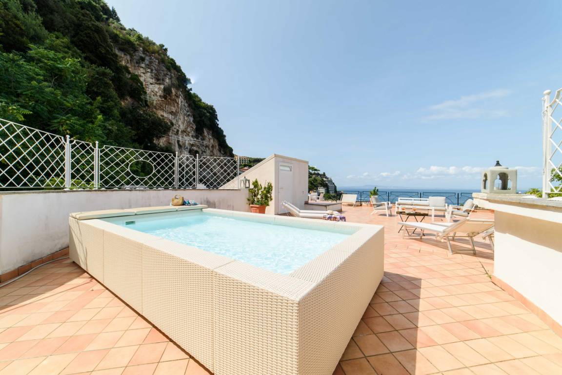 120 M² Ferienwohnung ∙ 3 Schlafzimmer ∙ 6 Gäste - Sorrento