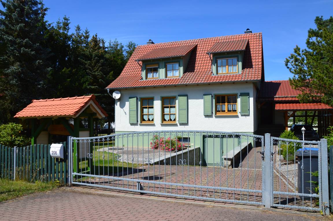 160 M² Ferienhaus ∙ 4 Schlafzimmer ∙ 9 Gäste - Harzgerode