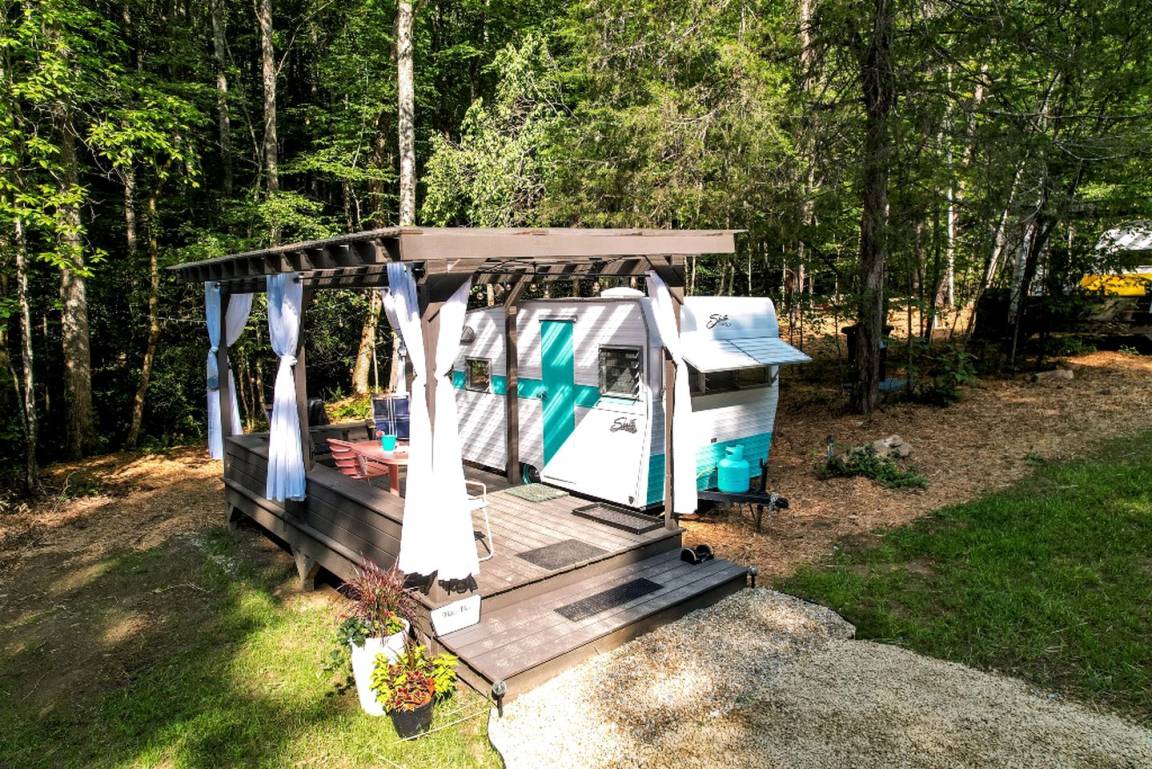 Caravana ∙ 1 Habitación ∙ 2 Huéspedes - Franklin, NC