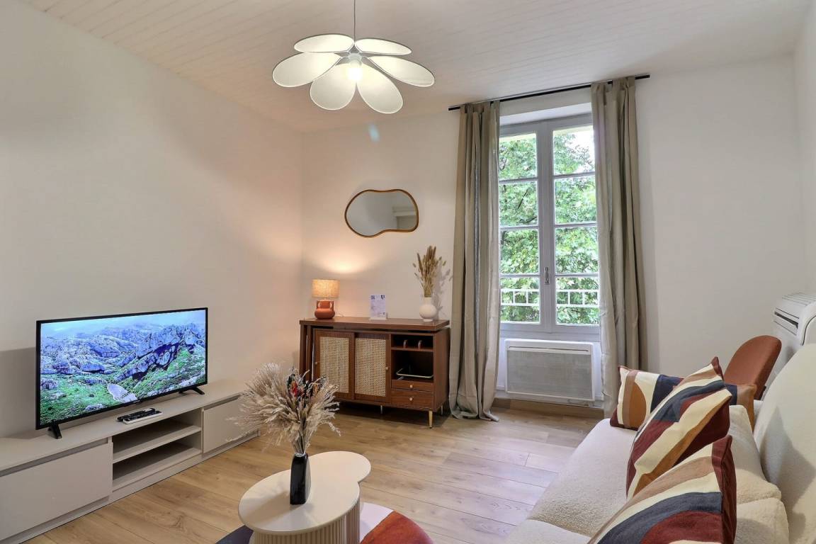 45 M² Appartement ∙ 1 Chambre ∙ 2 Personnes - Arles