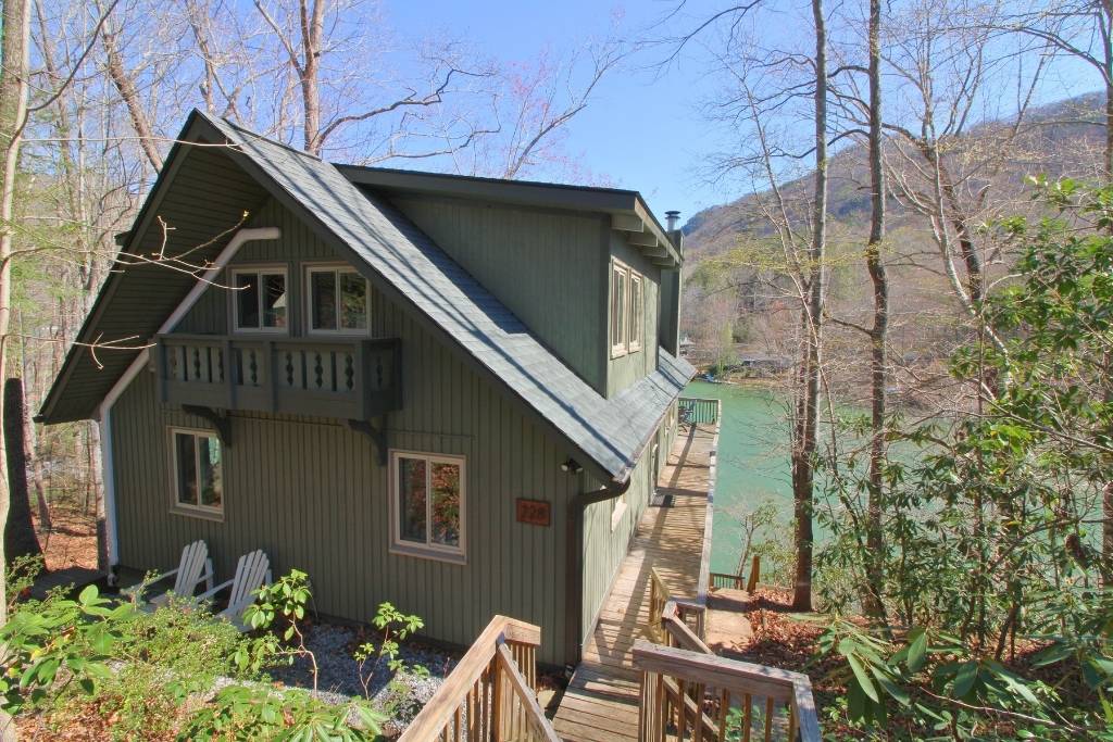 162 M² House ∙ 4 Bedrooms ∙ 10 Guests - Lake Lure, NC