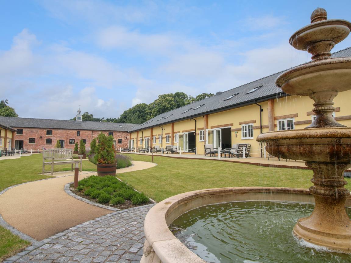 Cottage ∙ 4 Bedrooms ∙ 8 Guests - Oswestry