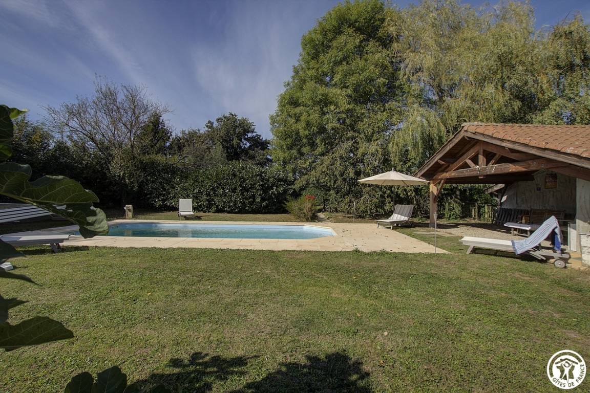 98 M² Gîte ∙ 3 Bedrooms ∙ 7 Guests - Pérouges