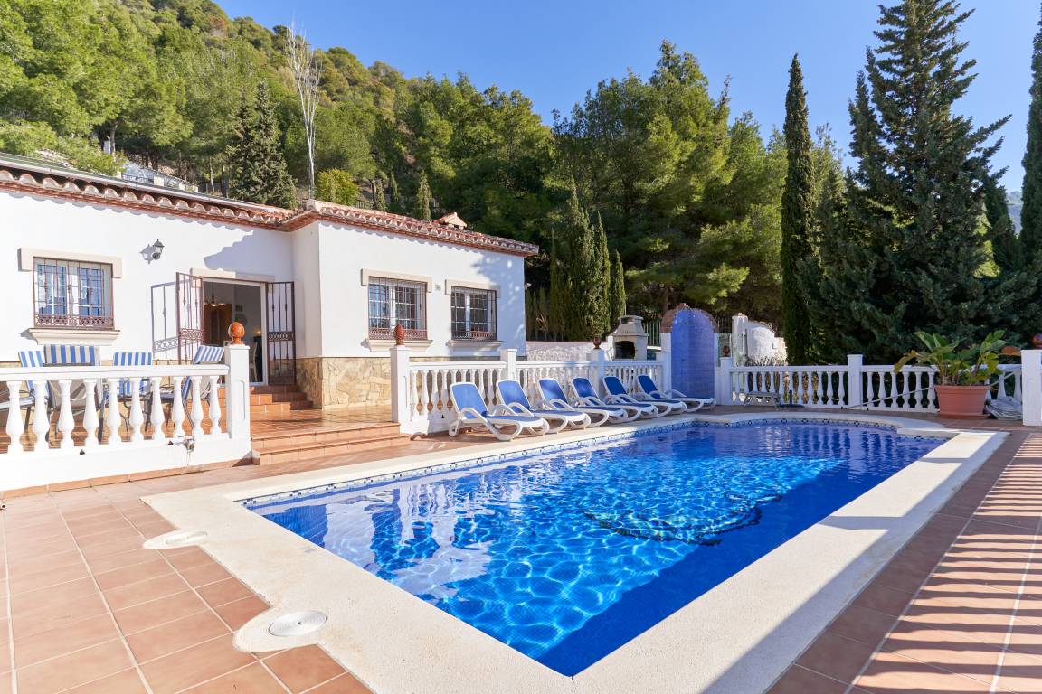 120 M² Villa ∙ 3 Bedrooms ∙ 6 Guests - Frigiliana