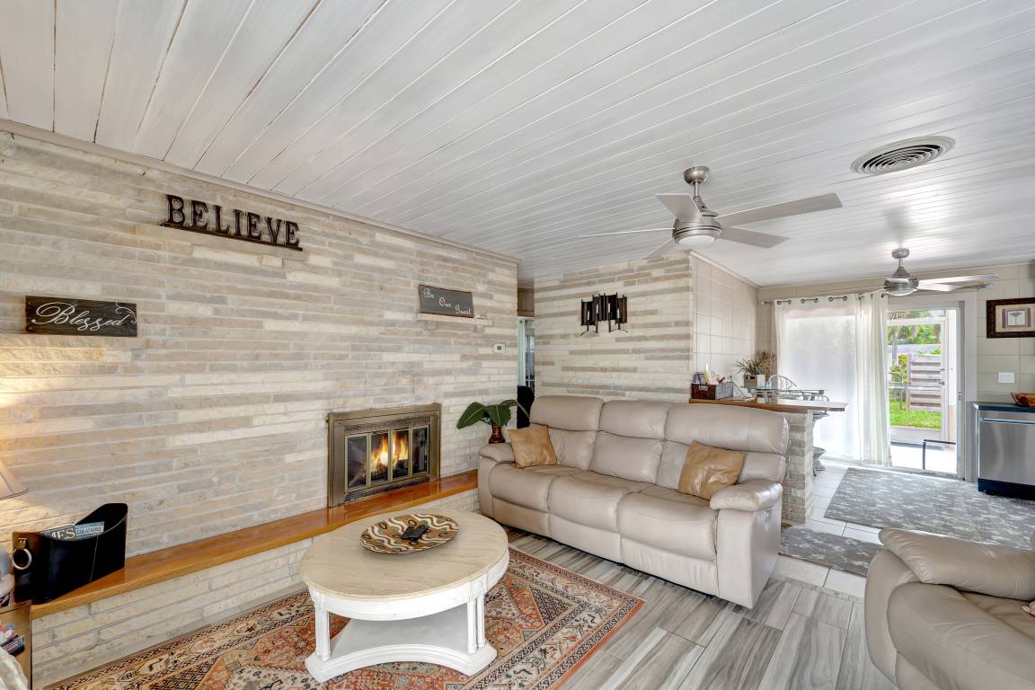 House ∙ 3 Bedrooms ∙ 6 Guests - Englewood, FL