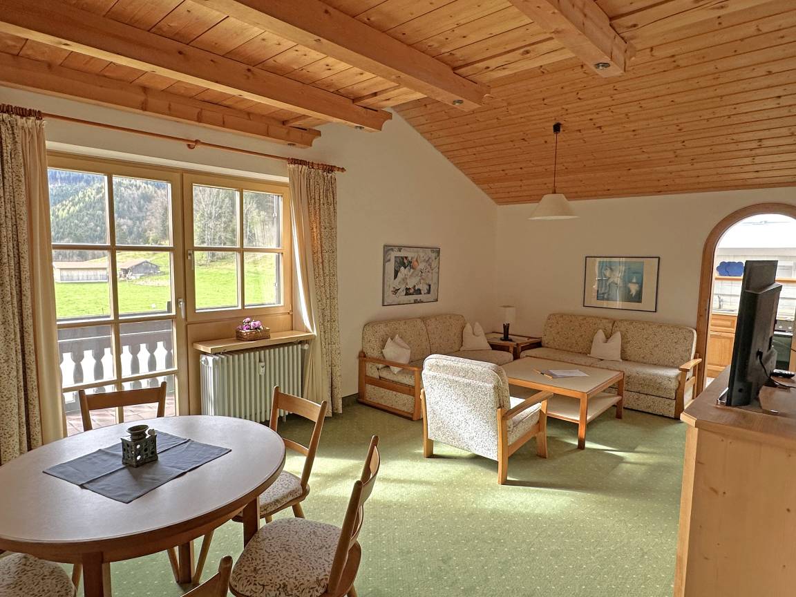 46 M² Ferienwohnung ∙ 4 Gäste - Chiemsee