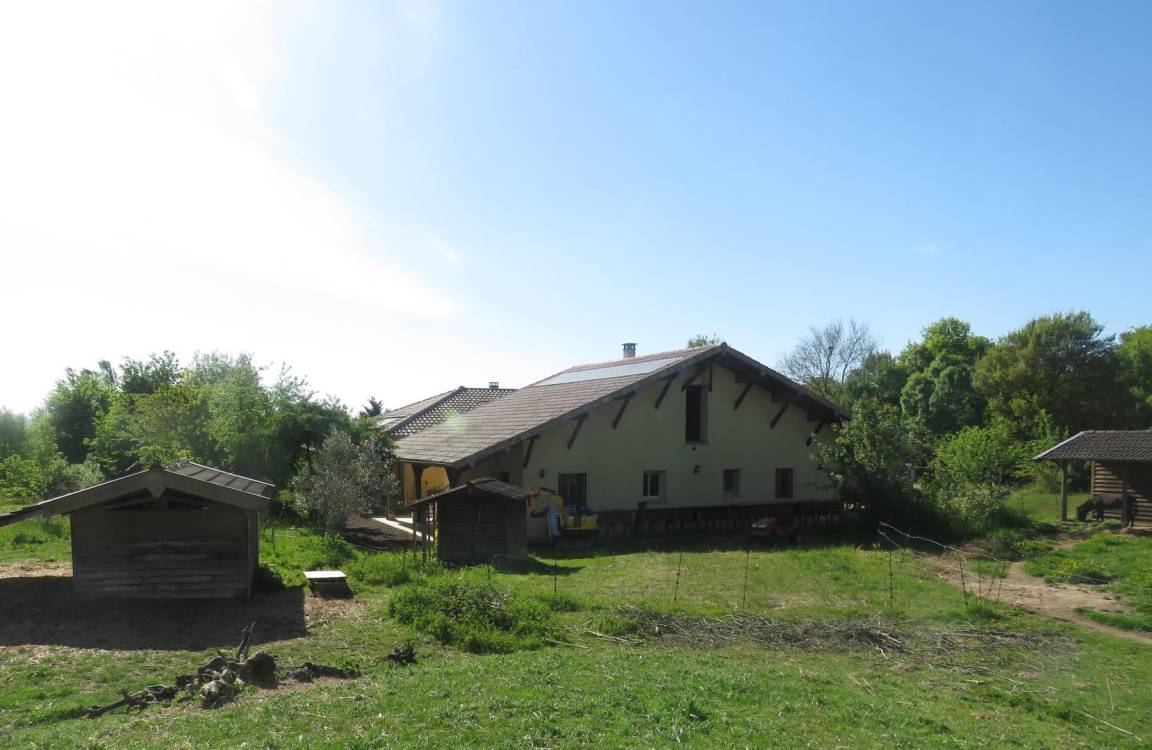 66 M² Gîte ∙ 1 Habitación ∙ 4 Huéspedes - Mâcon