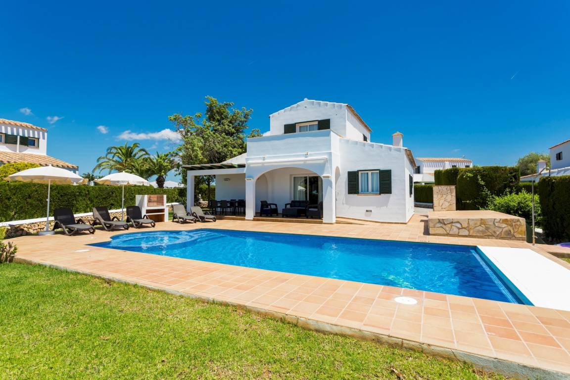 794 M² Villa ∙ 3 Bedrooms ∙ 6 Guests - Menorca