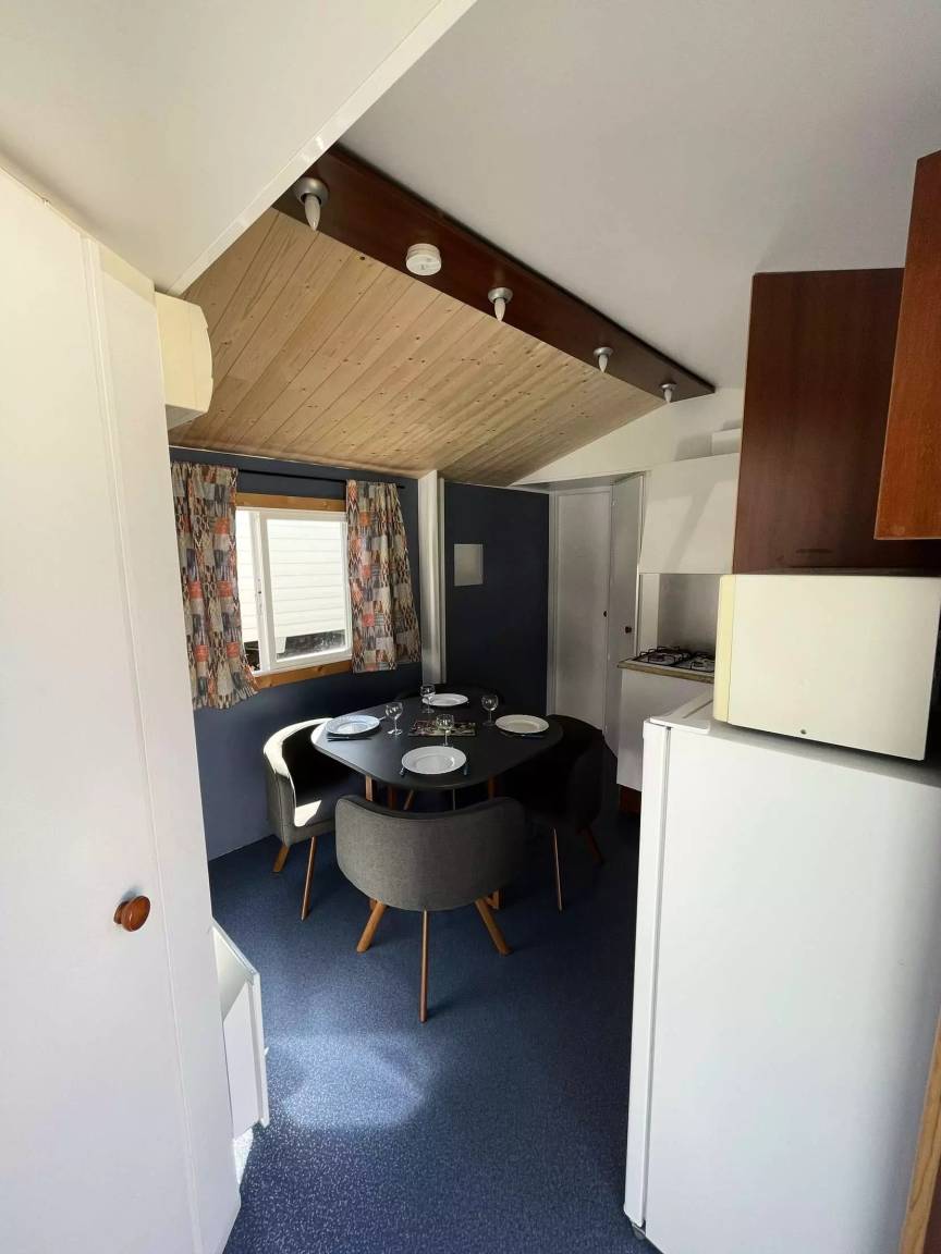 20 M² Camper/roulotte ∙ 2 Camere Da Letto ∙ 4 Ospiti - Doubs