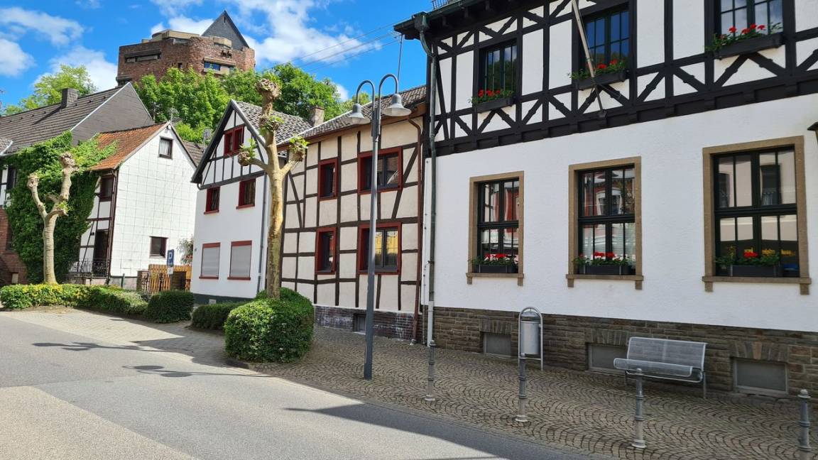 44 M² Ferienwohnung ∙ 1 Schlafzimmer ∙ 4 Gäste - Heimbach