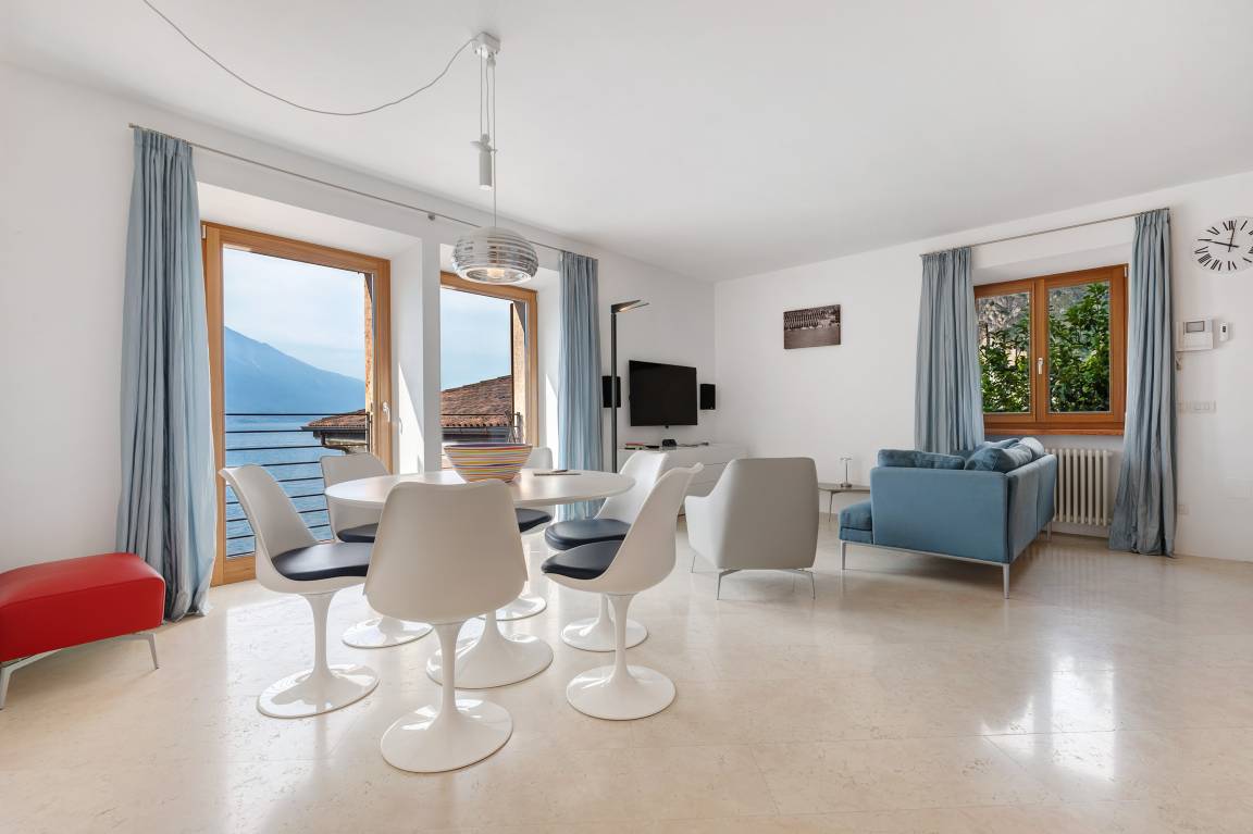 110 M² Ferienwohnung ∙ 2 Schlafzimmer ∙ 4 Gäste - Malcesine