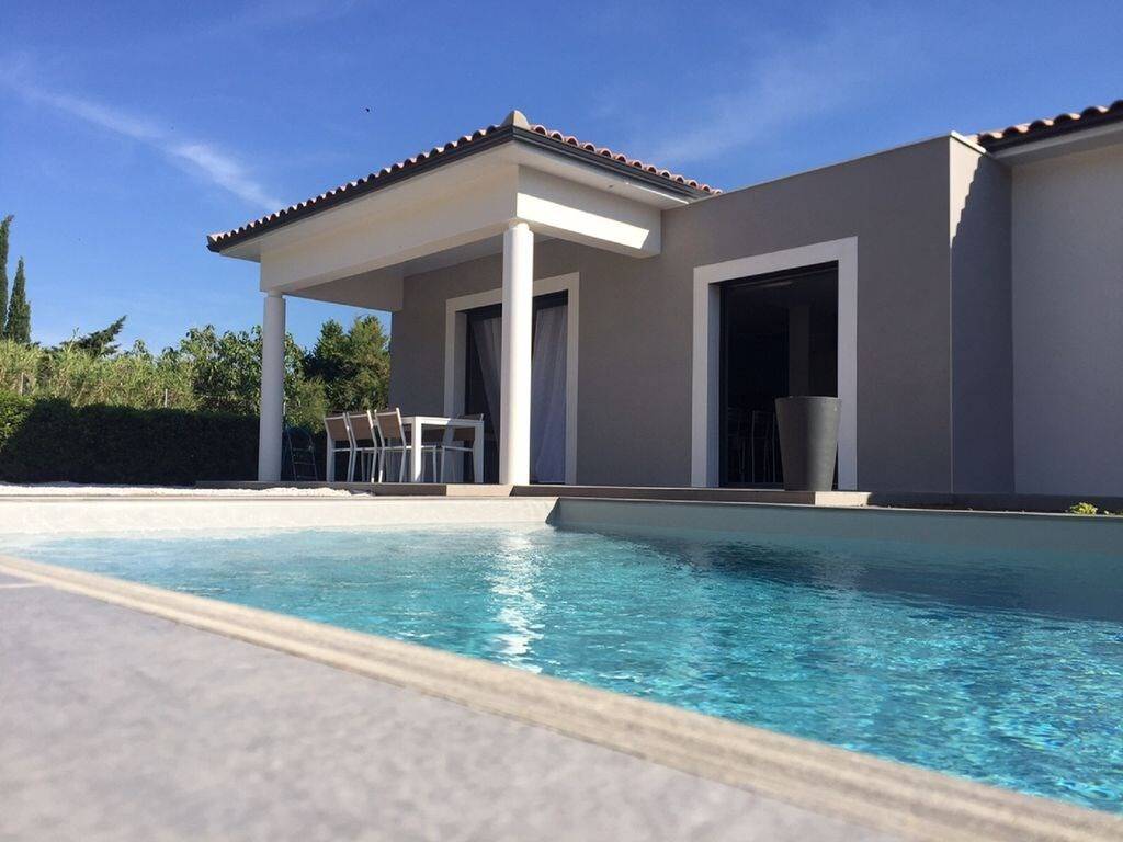 115 M² Villa ∙ 3 Chambres ∙ 6 Personnes - Marseillan