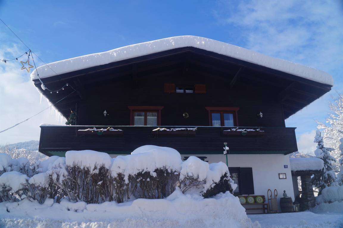 60 M² Ferienwohnung ∙ 2 Schlafzimmer ∙ 6 Gäste - Hochfilzen