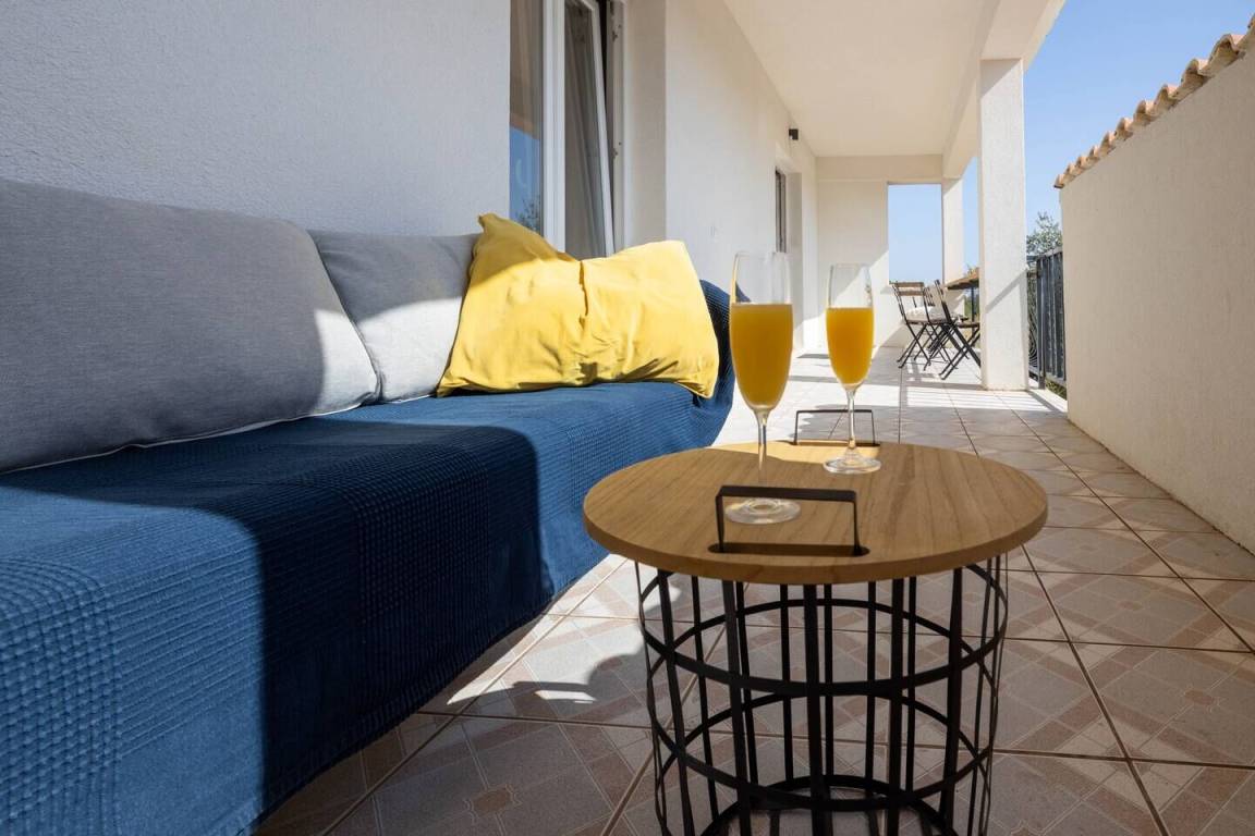 200 M² Maison De Vacances ∙ 3 Chambres ∙ 8 Personnes - Biograd na Moru