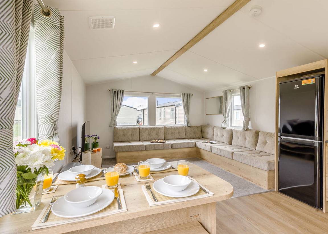 Caravan ∙ 2 Bedrooms ∙ 6 Guests - Lincolnshire