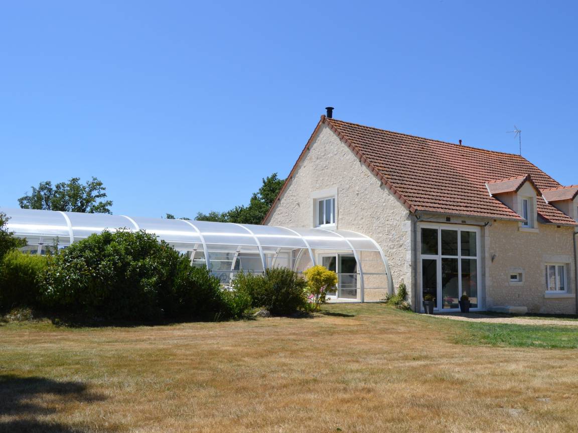 4230 M² Cottage ∙ 6 Chambres ∙ 14 Personnes - Indre