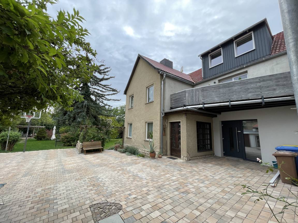 70 M² Apartamento ∙ 2 Habitaciones ∙ 6 Huéspedes - Jena