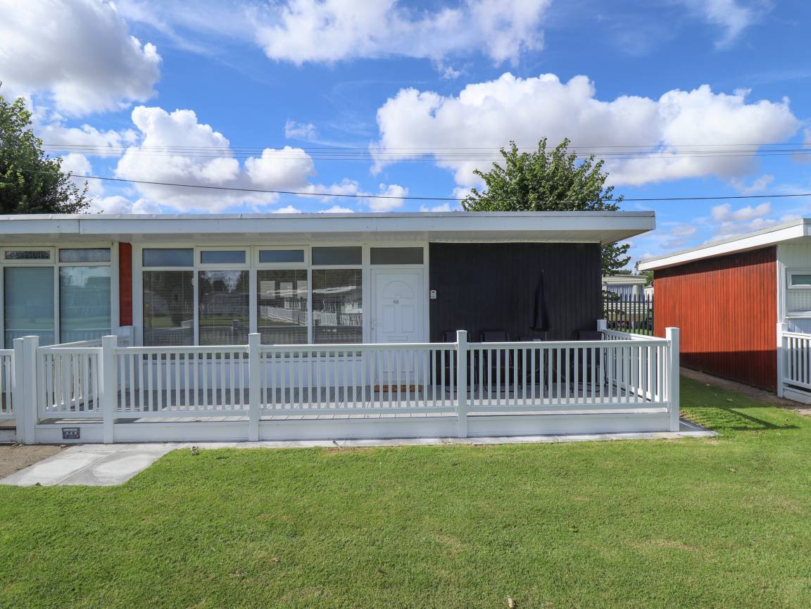 Cottage ∙ 2 Bedrooms ∙ 4 Guests - Anderby Creek
