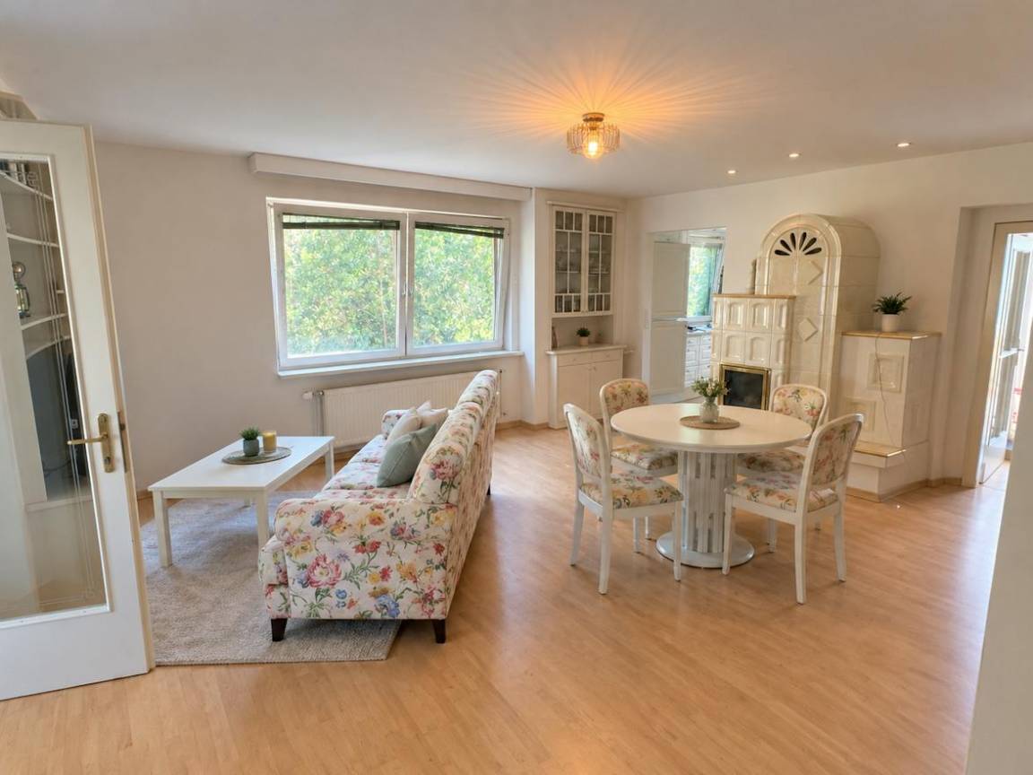 80 M² Huis ∙ 1 Slaapkamer ∙ 2 Gasten - Wenen
