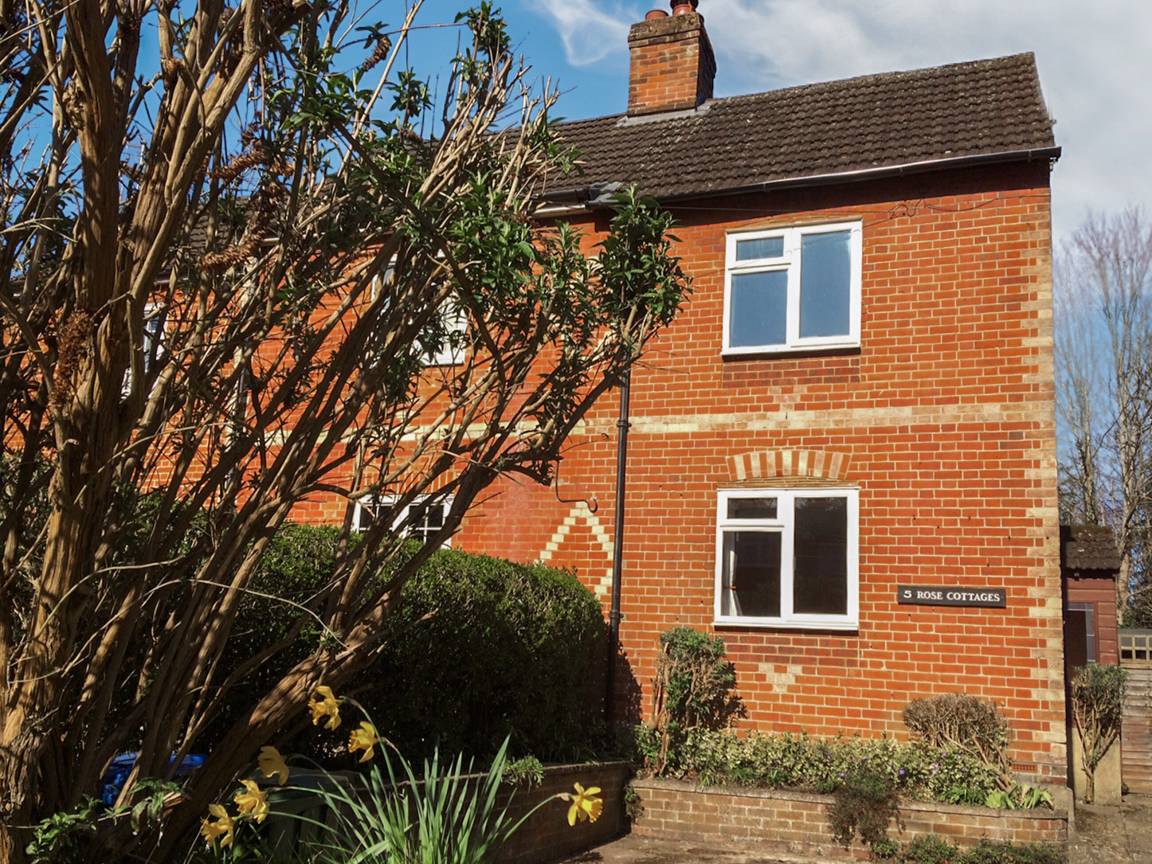 Cottage ∙ 2 Bedrooms ∙ 4 Guests - Berkshire