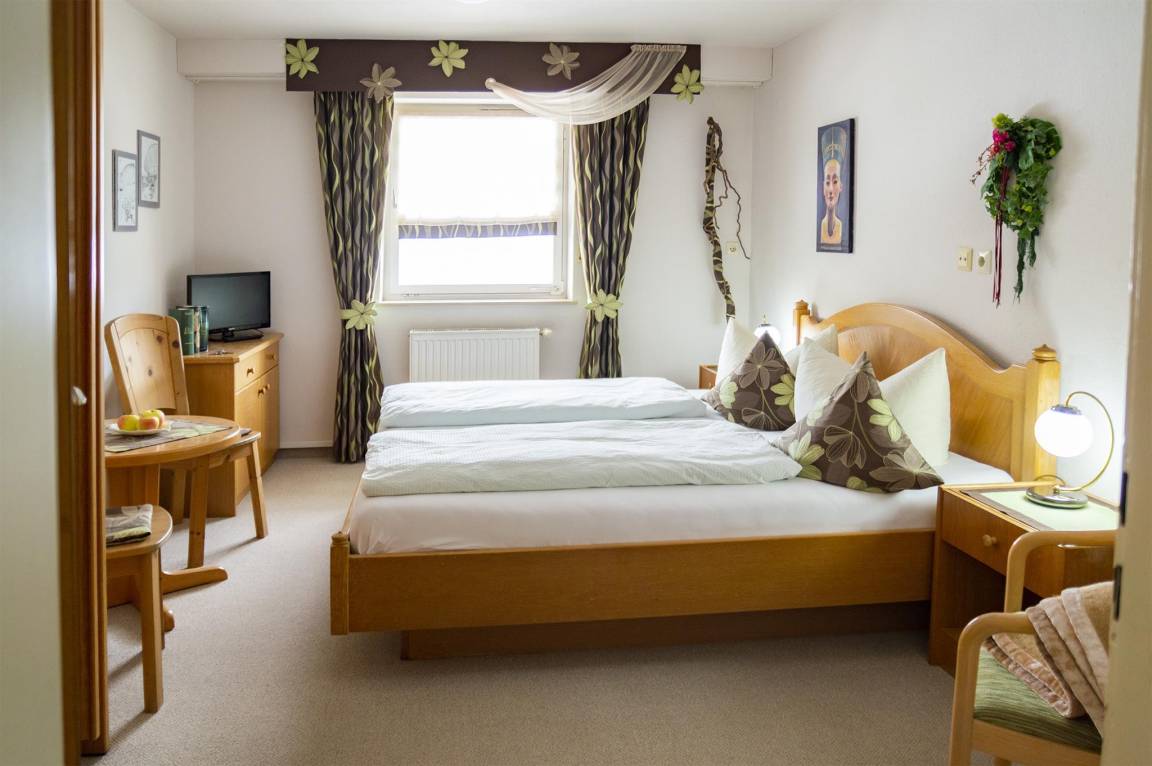 16 M² Hotel ∙ 1 Bedroom ∙ 2 Guests - Blaichach