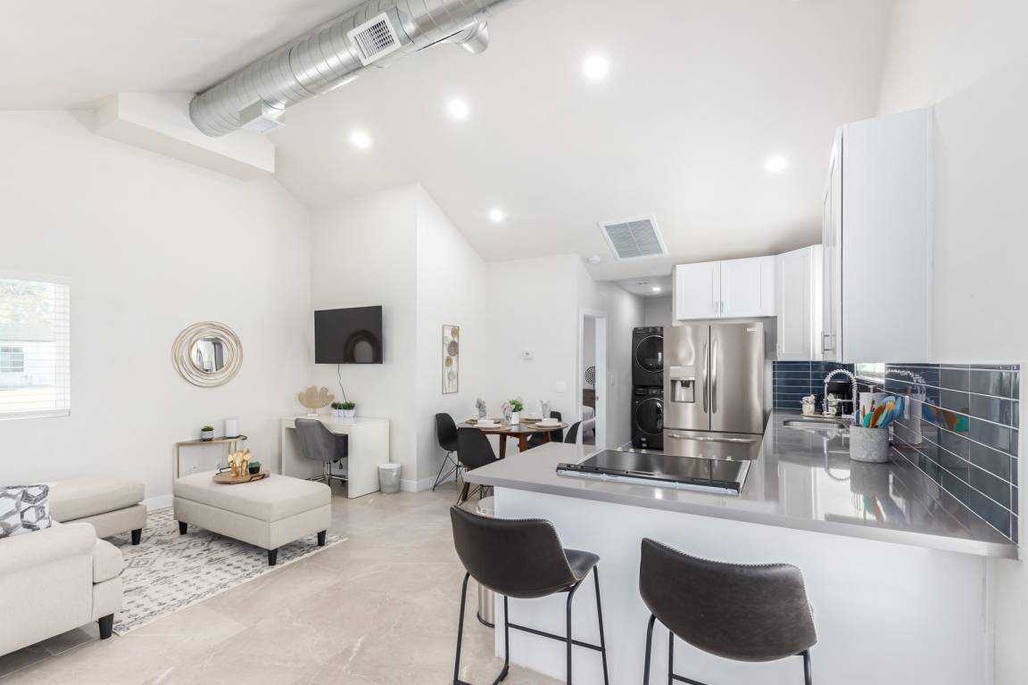 80 M² House ∙ 2 Bedrooms ∙ 4 Guests - Phoenix, AZ
