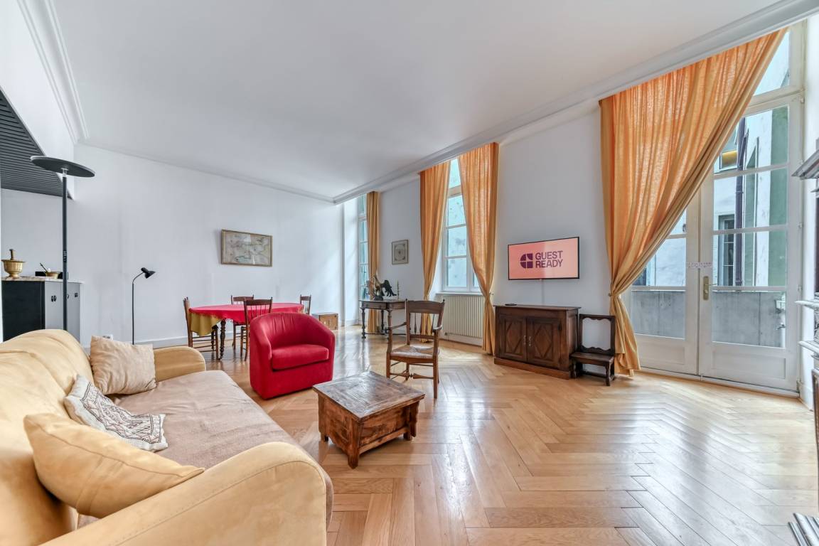 Apartment ∙ 2 Bedrooms ∙ 6 Guests - Lyon