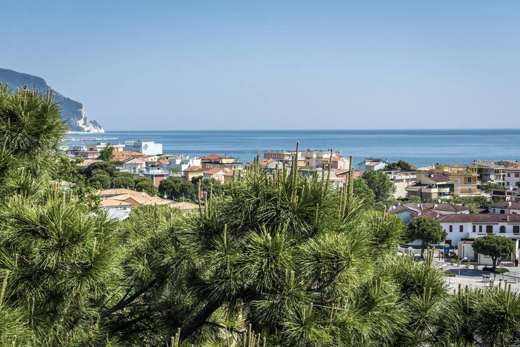 90 M² Apartment ∙ 3 Bedrooms ∙ 6 Guests - Porto Recanati
