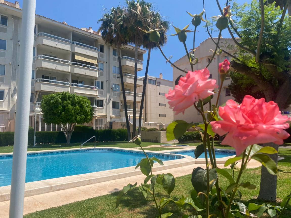 82 M² Apartamento ∙ 2 Habitaciones ∙ 4 Huéspedes - Alfaz del Pi