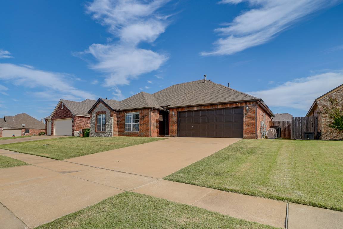 143 M² House ∙ 3 Bedrooms ∙ 8 Guests - Tulsa, OK