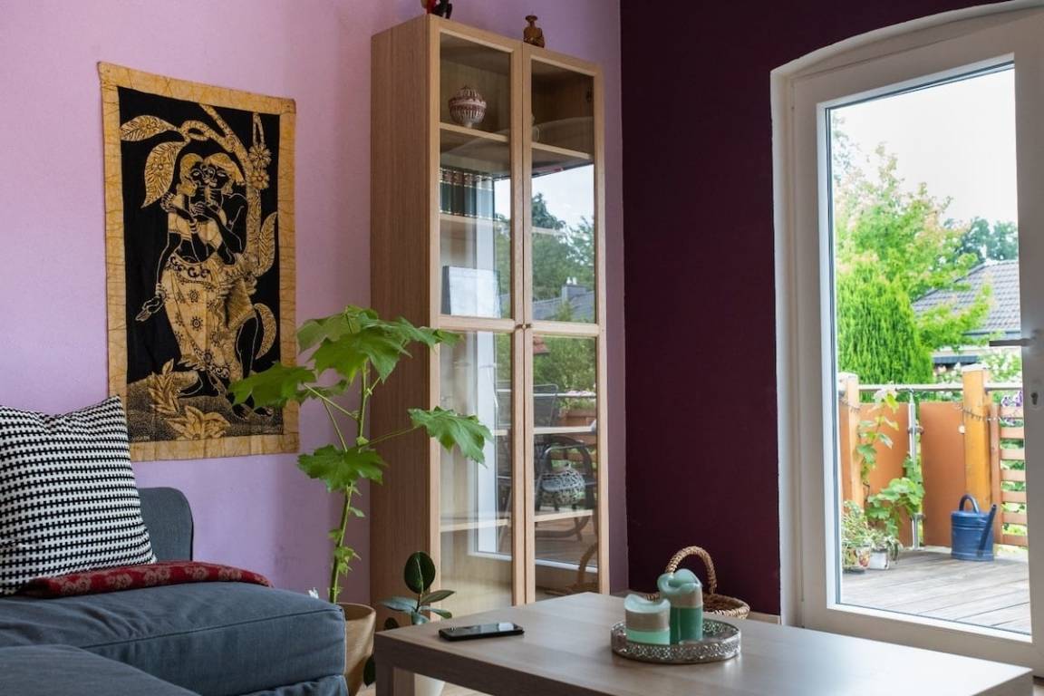 65 M² Ferienwohnung ∙ 1 Schlafzimmer ∙ 2 Gäste - Detmold