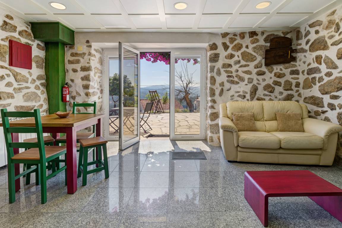 50 M² Studio Flat ∙ 1 Bedroom ∙ 2 Guests - Sá