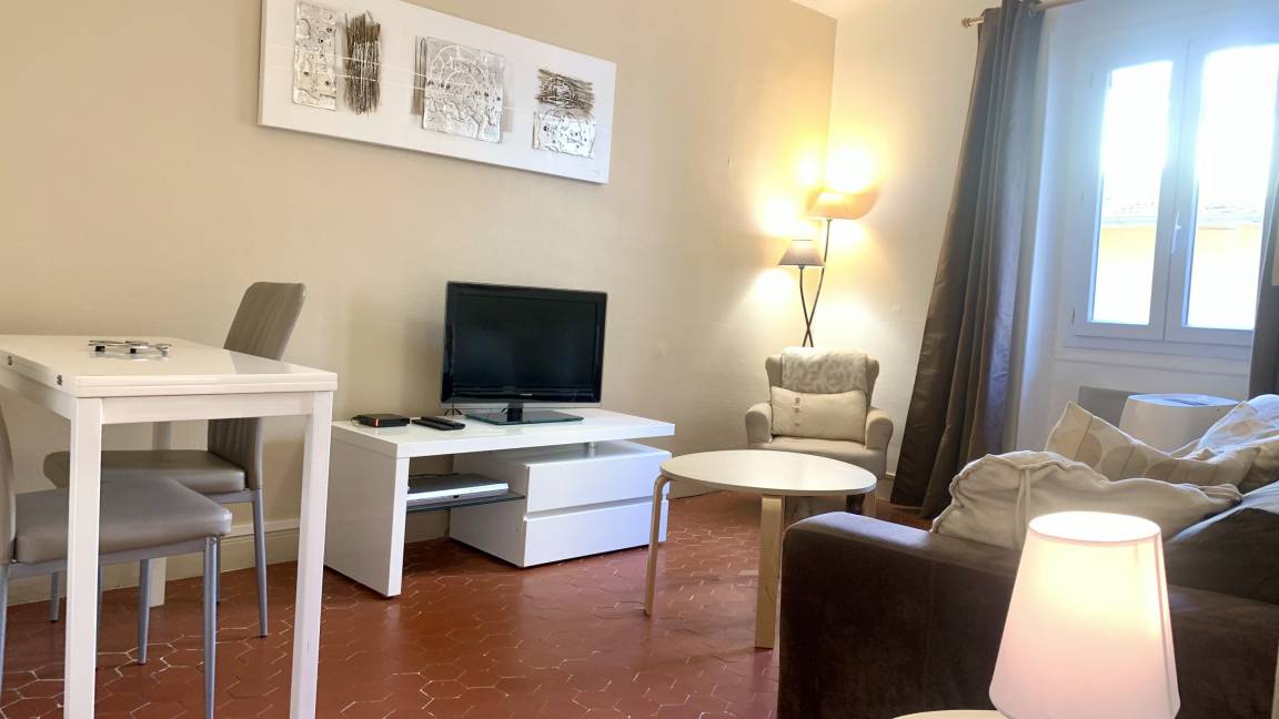 38 M² Apartment ∙ 1 Bedroom ∙ 4 Guests - Nice