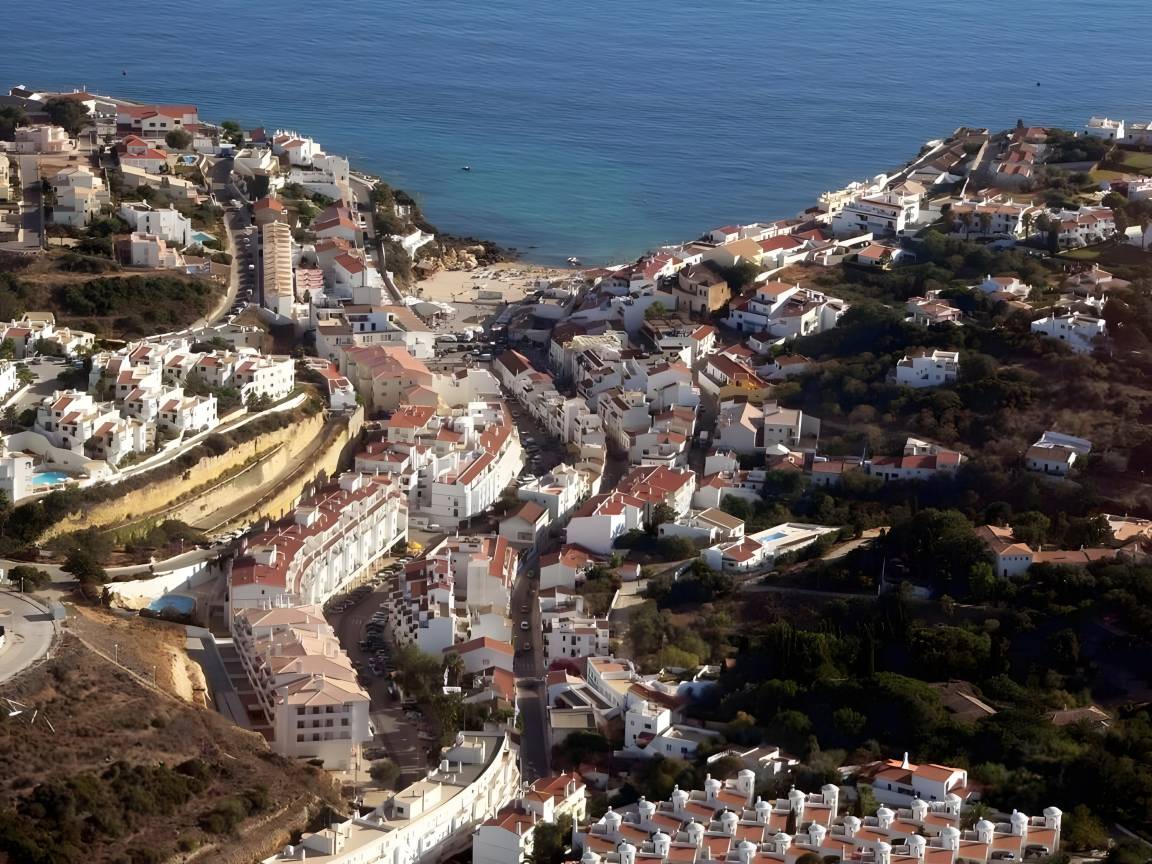 80 M² Ferienhaus ∙ 2 Schlafzimmer ∙ 4 Gäste - Carvoeiro