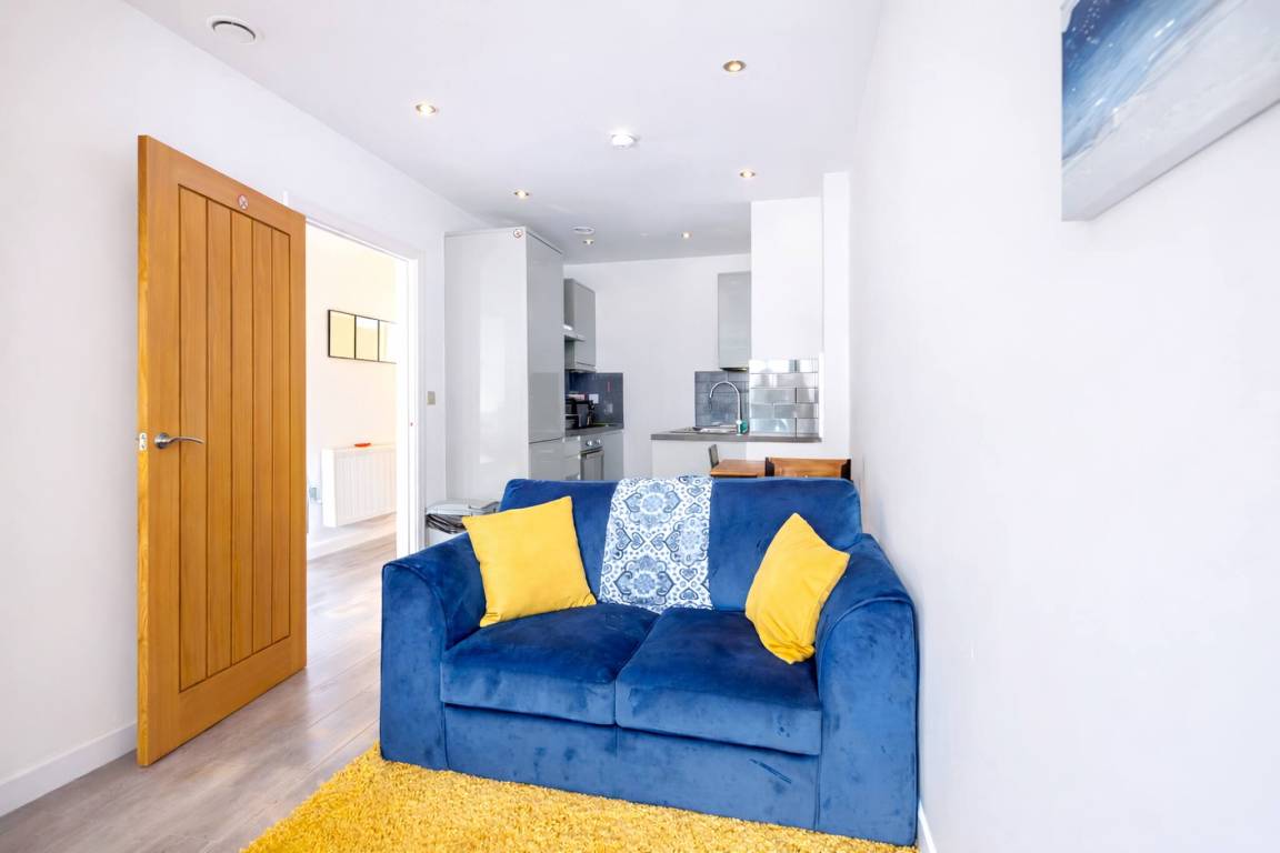 67 M² Ferienwohnung ∙ 1 Schlafzimmer ∙ 2 Gäste - Leicester