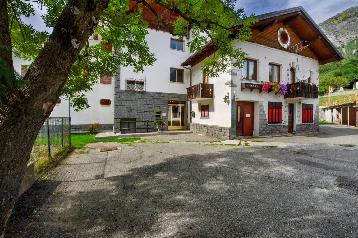 55 M² Apartment ∙ 2 Bedrooms ∙ 6 Guests - Champoluc