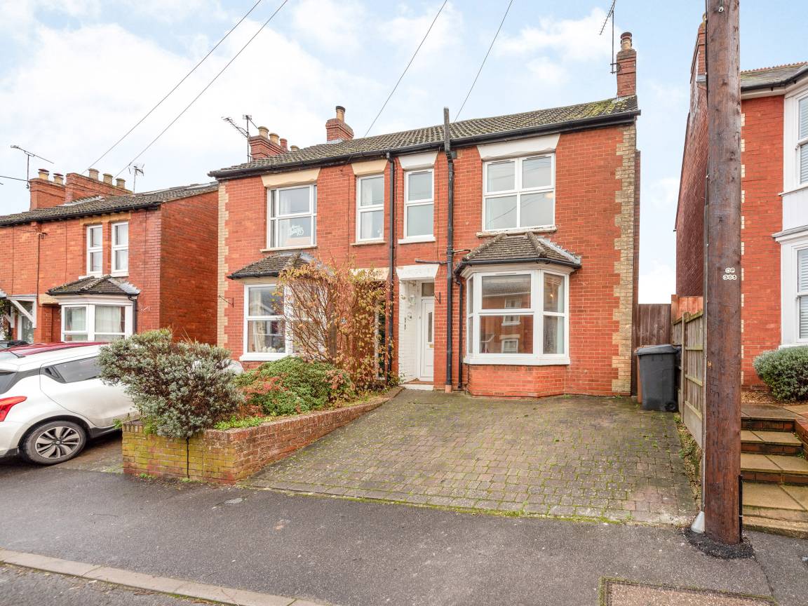 Cottage ∙ 3 Bedrooms ∙ 5 Guests - Andover